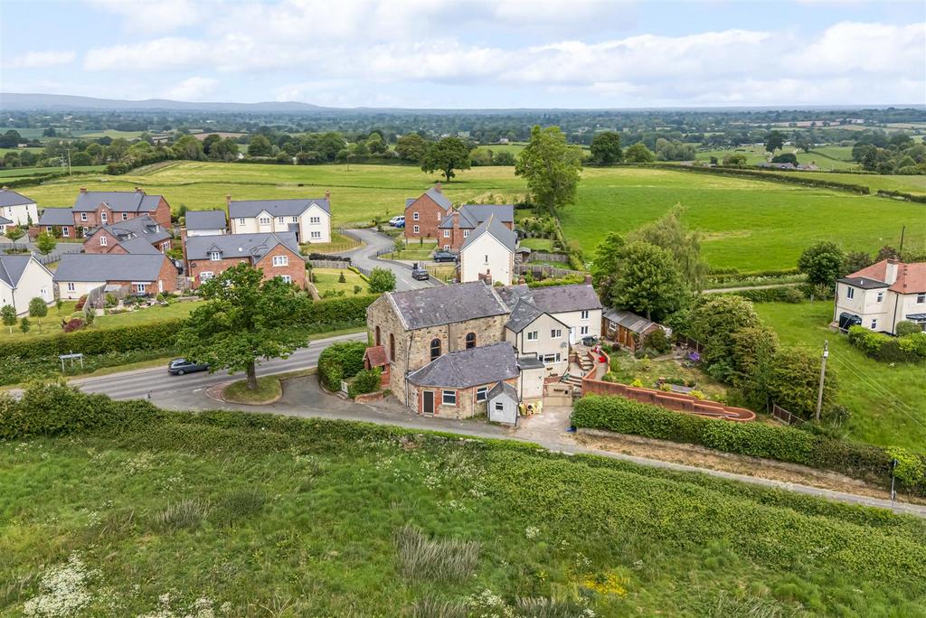 Welsh Frankton, Nr Ellesmere. Semi detached house for sale - £150,000