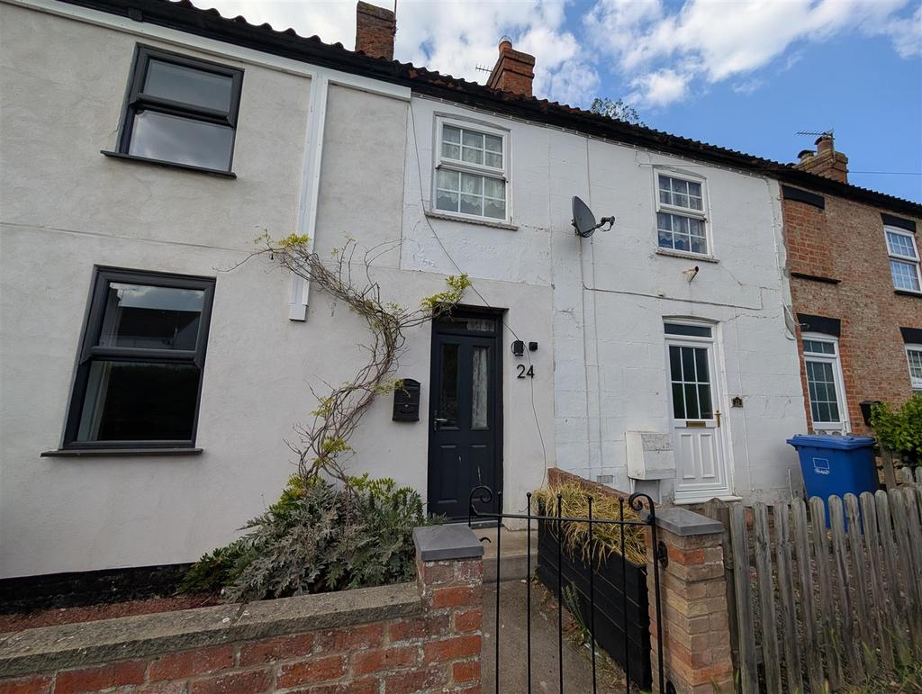 Nettleton Road, Caistor LN7 2 bed terraced house - £750 pcm (£173 pw)