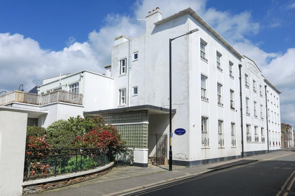 High Street, Deal, CT14 1 bed flat - £875 pcm (£202 pw)