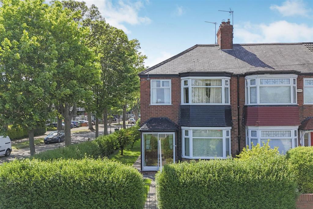 First Lane, Hessle 3 bed end of terrace house for sale - £178,000