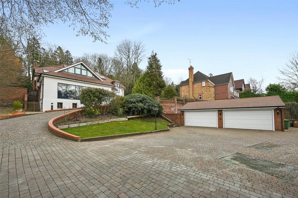 Valley Road, Rickmansworth... 7 bed detached house to rent - £8,500 pcm ...