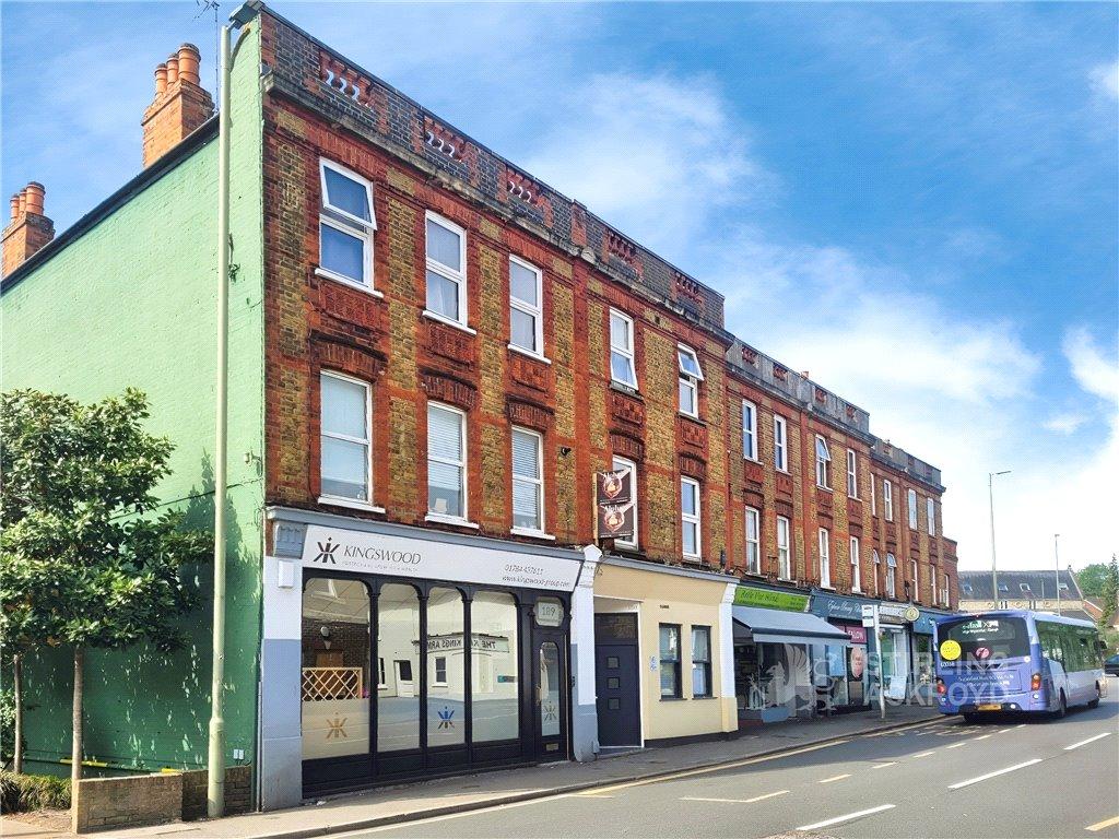 High Street, Egham, Surrey, TW20 1 bed apartment - £1,200 pcm (£277 pw)