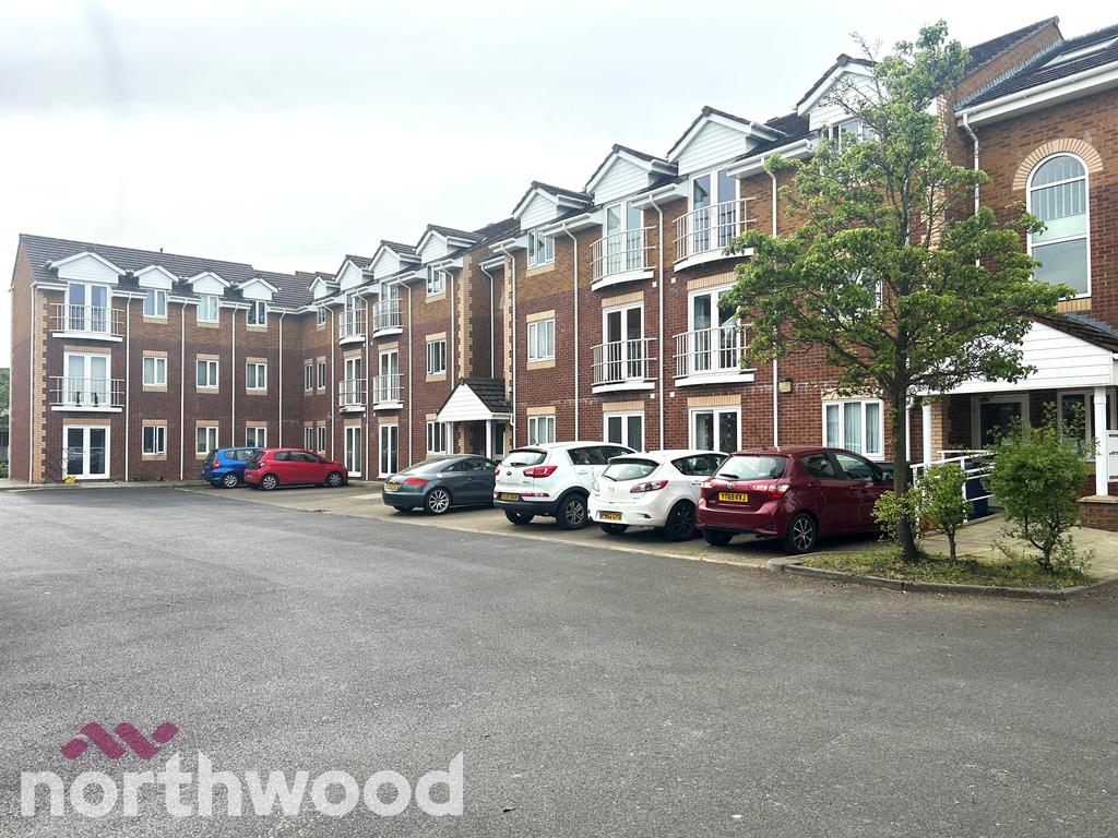 The Quays, Burscough, L40 2 bed flat for sale - £115,000