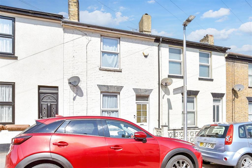 Saxton Street, Gillingham, Kent 3 bed terraced house - £200,000