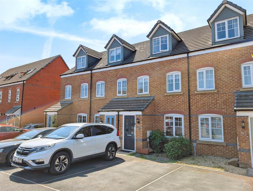 Redshank Place, Sandbach 3 bed townhouse - £225,000