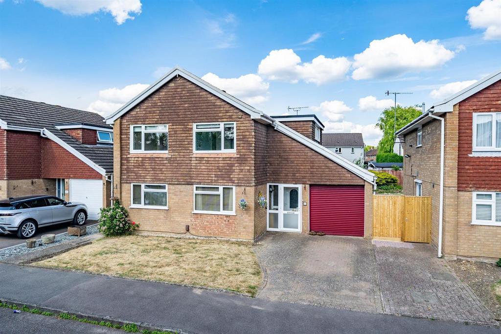 Acrewood, Hemel Hempstead... 4 bed detached house for sale - £625,000