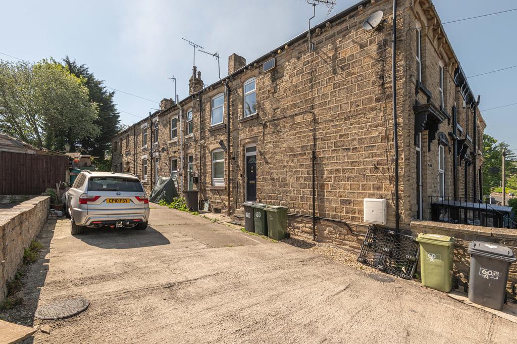 Liversedge Hall Lane, Liversedge WF15 2 bed terraced house for sale - £ ...