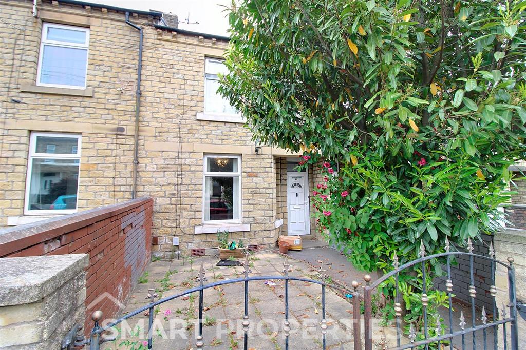 Midland Street, Huddersfield HD1 3 bed terraced house - £750 pcm (£173 pw)