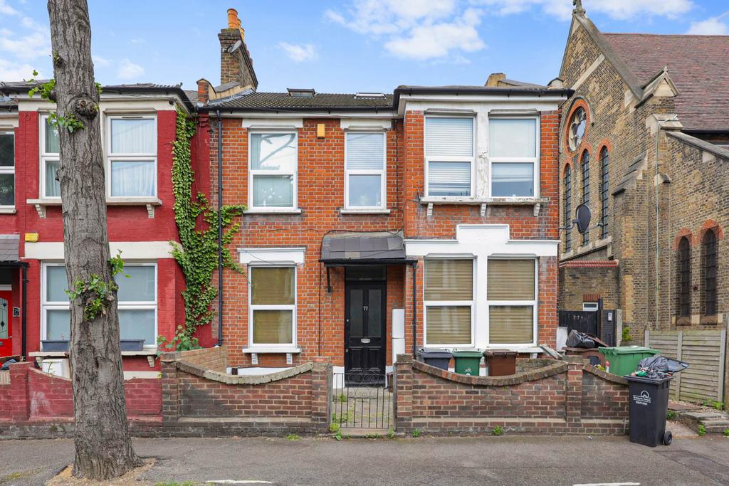 Francis Road, Leyton, E10 2 bed flat for sale - £400,000