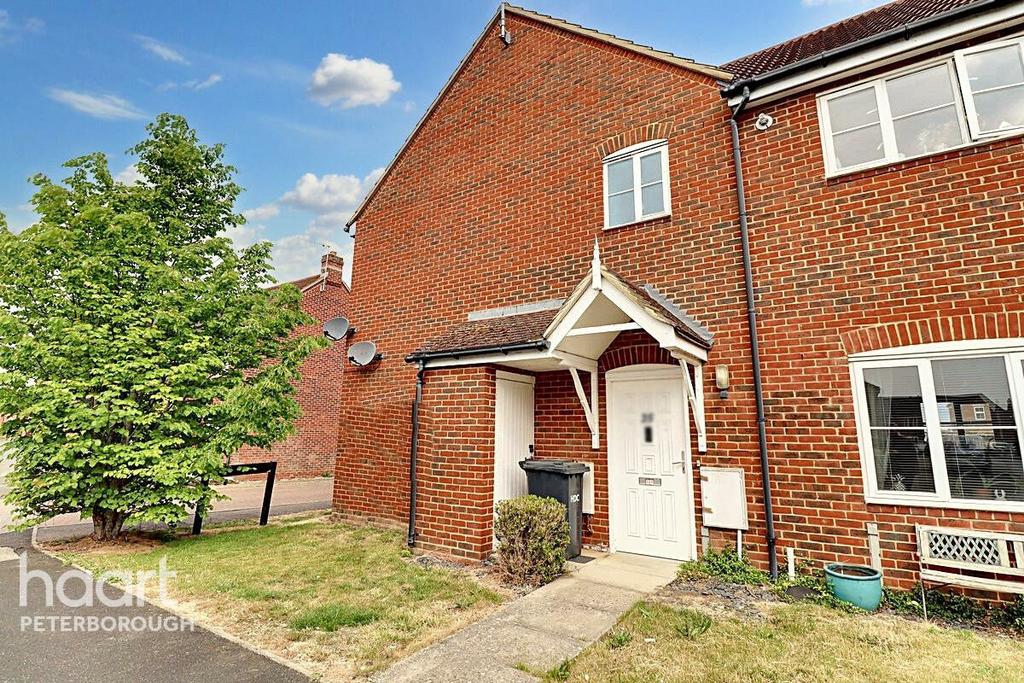 Violet Way, Yaxley 2 bed maisonette for sale - £145,000