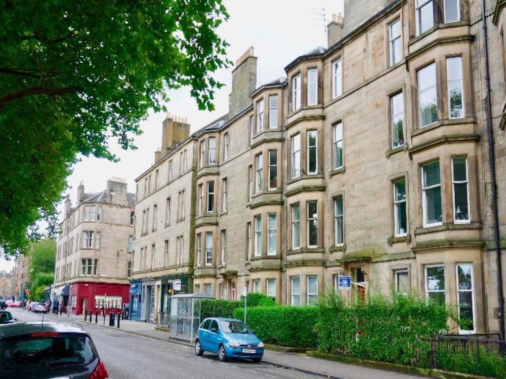 Comely Bank Road, Comely Bank, Edinburgh 2 bed flat - £1,495 pcm (£345 pw)