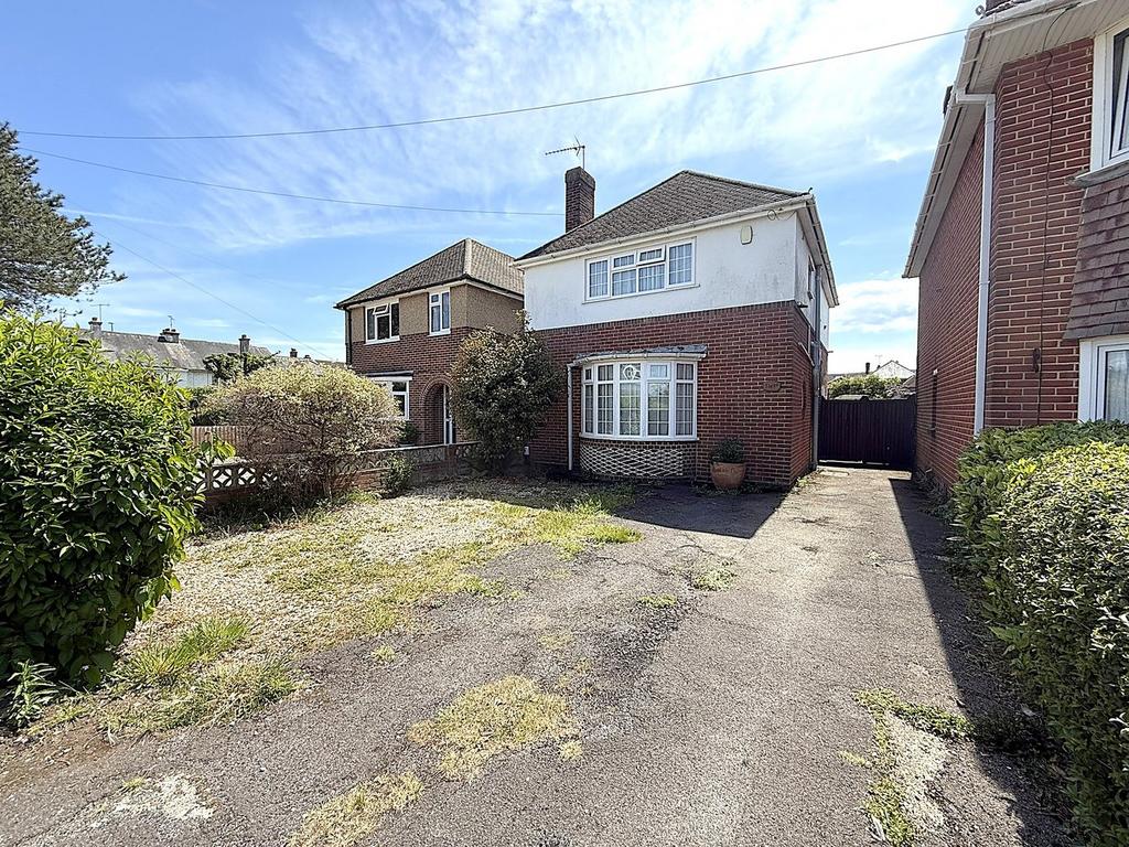 Haynes Avenue, Poole, BH15 3 bed detached house for sale - £450,000