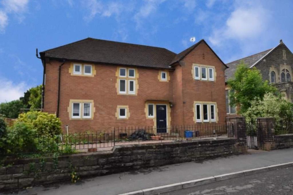 Ty'r Y Sarn Road, Rumney, Cardiff. CF3 4 bed detached house to rent - £ ...