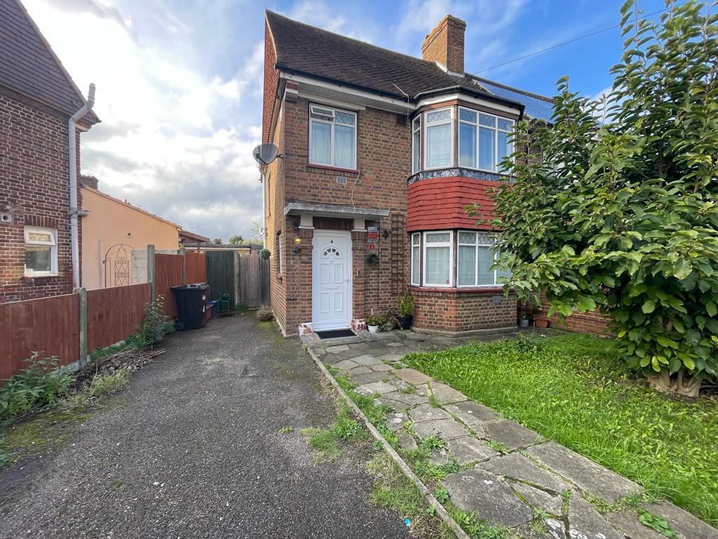George Street, Hounslow, Greater... 3 bed semi-detached house to rent ...