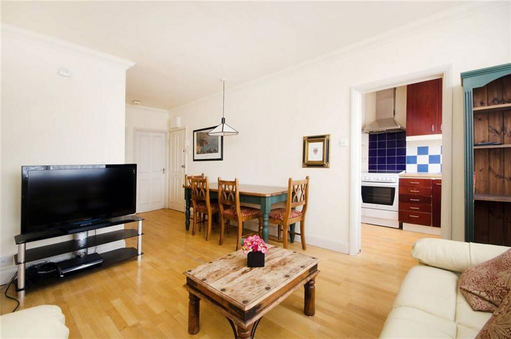 Ifield Road, London SW10 2 bed flat to rent - £2,383 pcm (£550 pw)