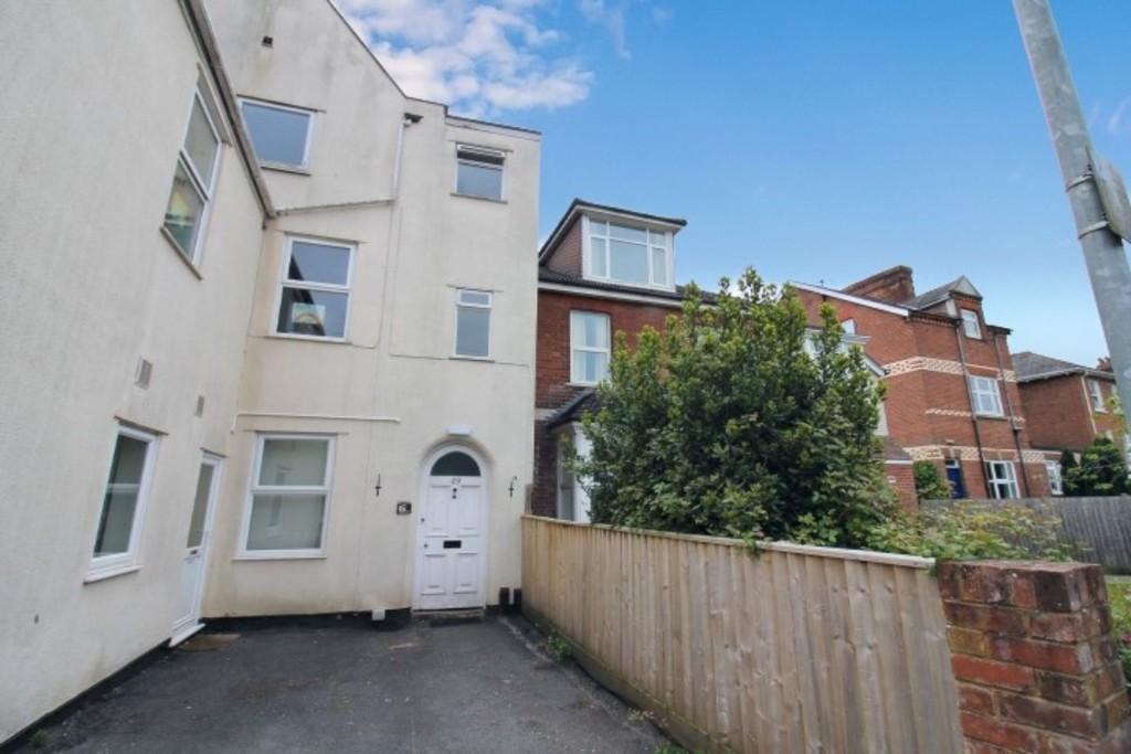 Union Road, Exeter EX4 1 bed flat - £950 pcm (£219 pw)