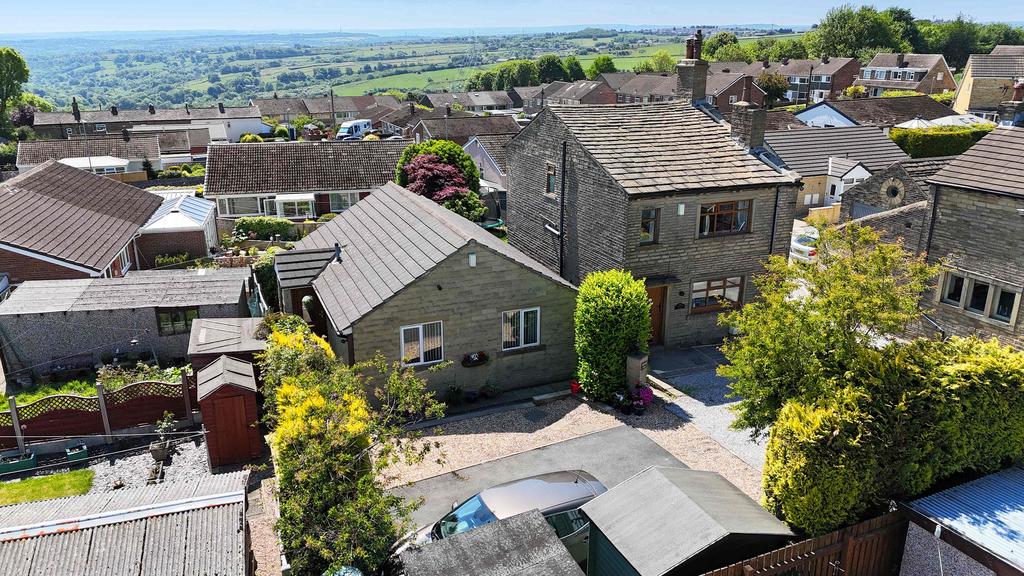 Windmill Drive, Northowram HX3 2 bed detached bungalow for sale - £295,000