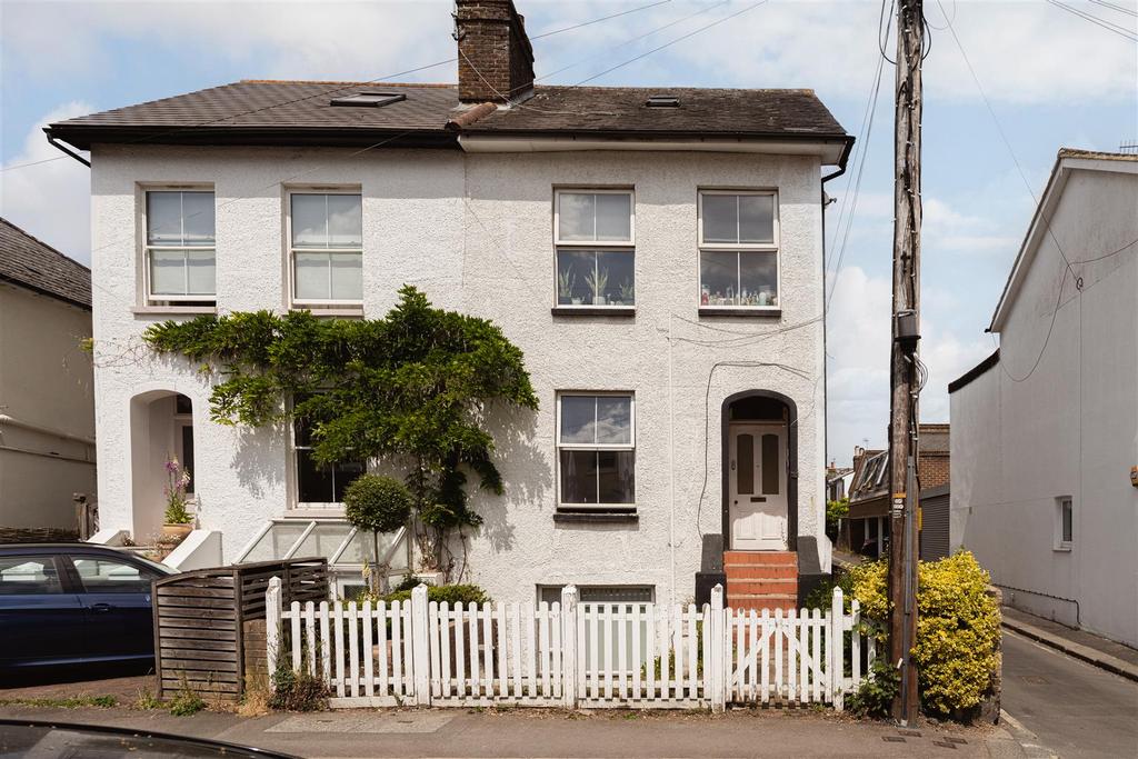 Holmesdale Road, Reigate 1 bed apartment for sale - £200,000