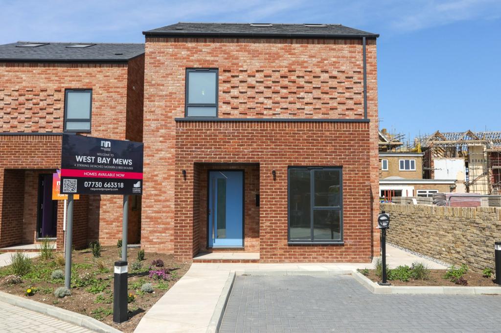 St Clements Road, Westgate On Sea... 3 bed detached house for sale - £ ...