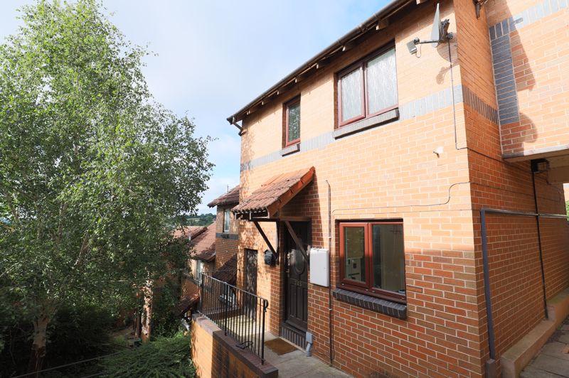 Farm Hill, Exeter 3 bed terraced house - £1,000 pcm (£231 pw)