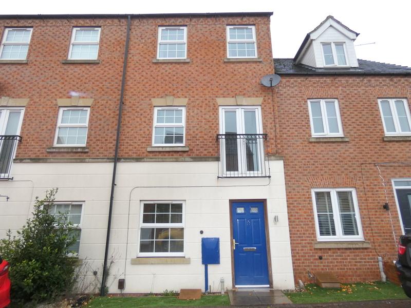 Rufford Drive, Mansfield Woodhouse 3 bed townhouse to rent - £795 pcm ...