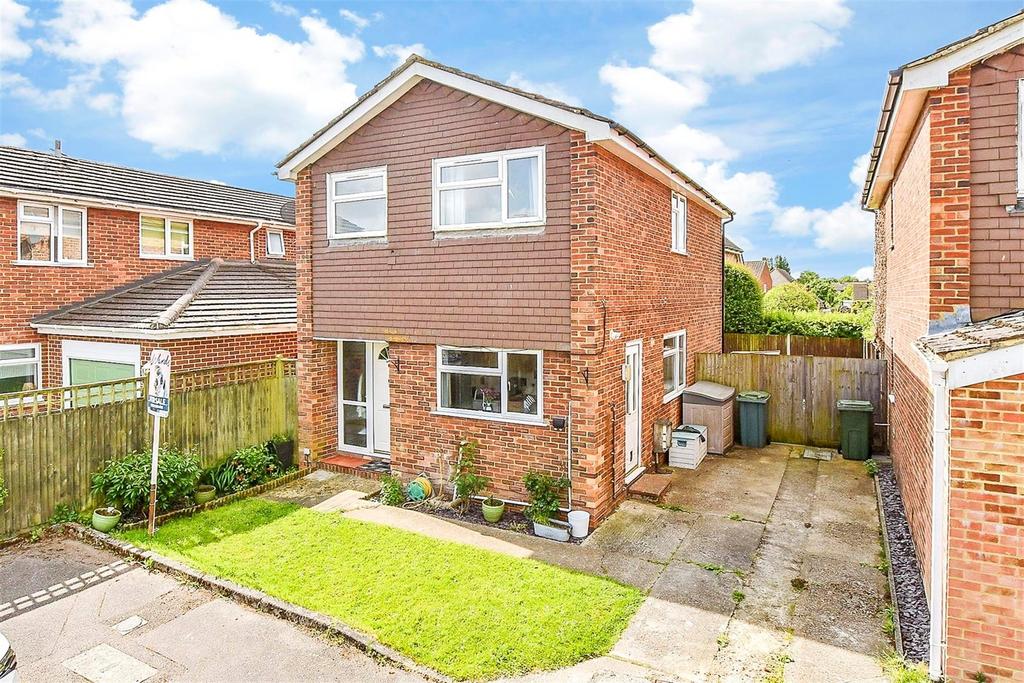 Chaplin Drive, Headcorn, Kent 3 bed detached house for sale - £350,000