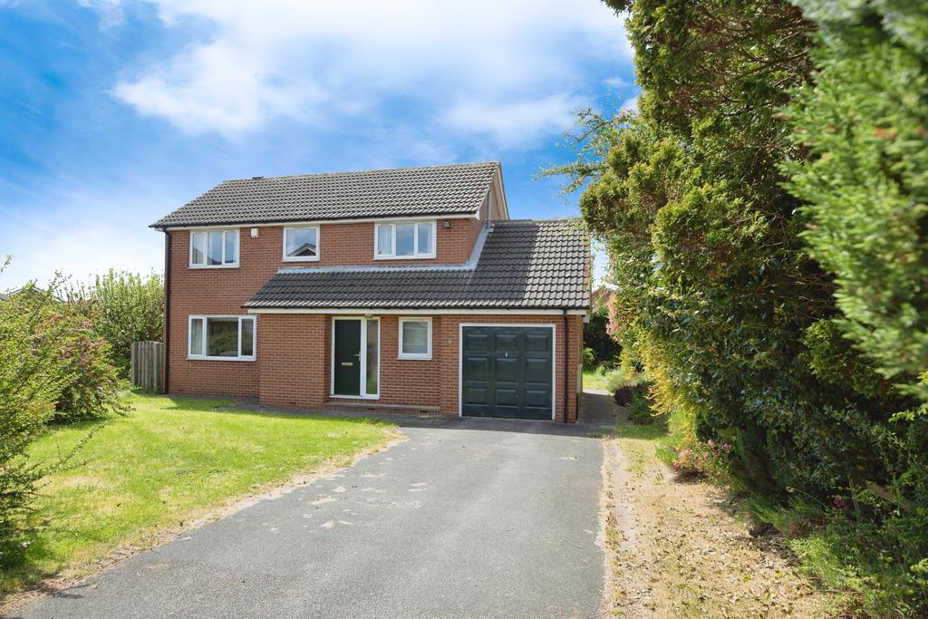 Upper Green Way, Wakefield WF3 4 bed detached house - £425,000