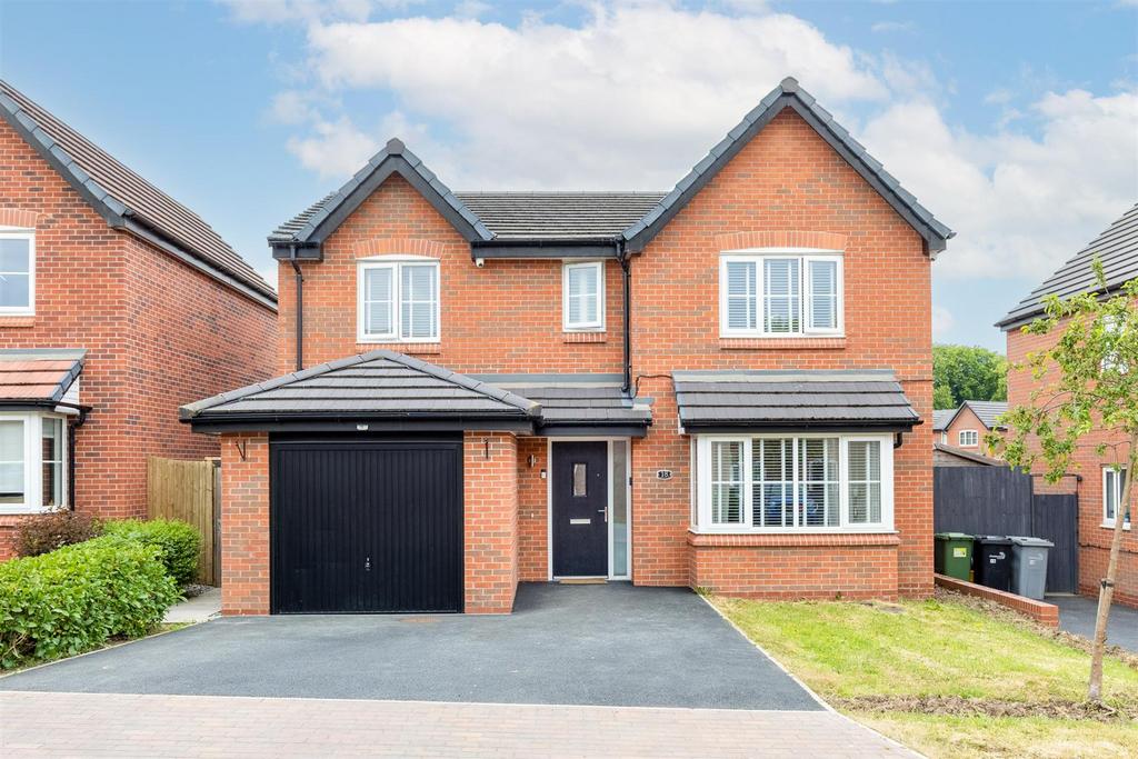 Brydson Crescent, Wistaston, Crewe 4 bed detached house for sale - £380,000
