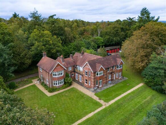 Warrs Hill Road, North Chailey BN8 1 bed ground floor flat to rent - £ ...