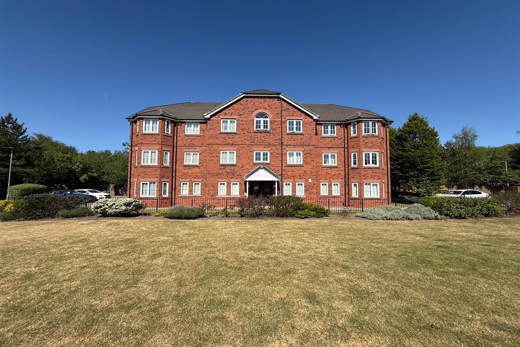 Warrington WA1 2 bed flat for sale - £90,000
