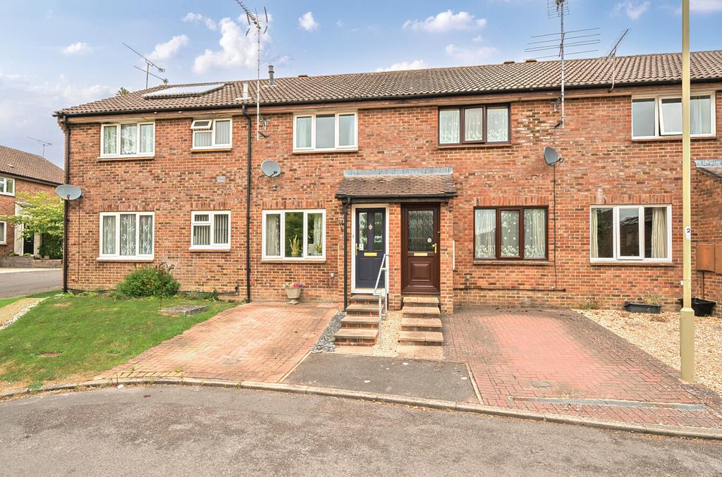 Appledown Close, Alresford... 2 bed terraced house for sale - £299,950