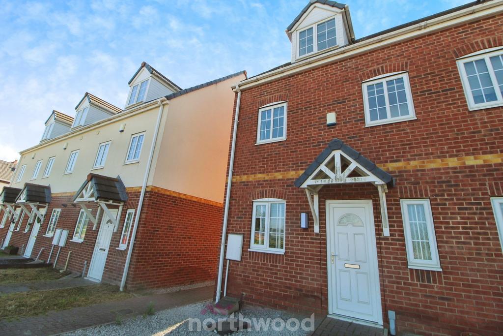 Kiln Court, Doncaster DN3 3 bed townhouse to rent - £900 pcm (£208 pw)