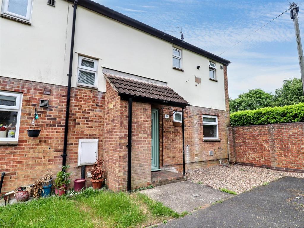 Oulton Road, Norwich NR6 3 bed end of terrace house for sale - £260,000