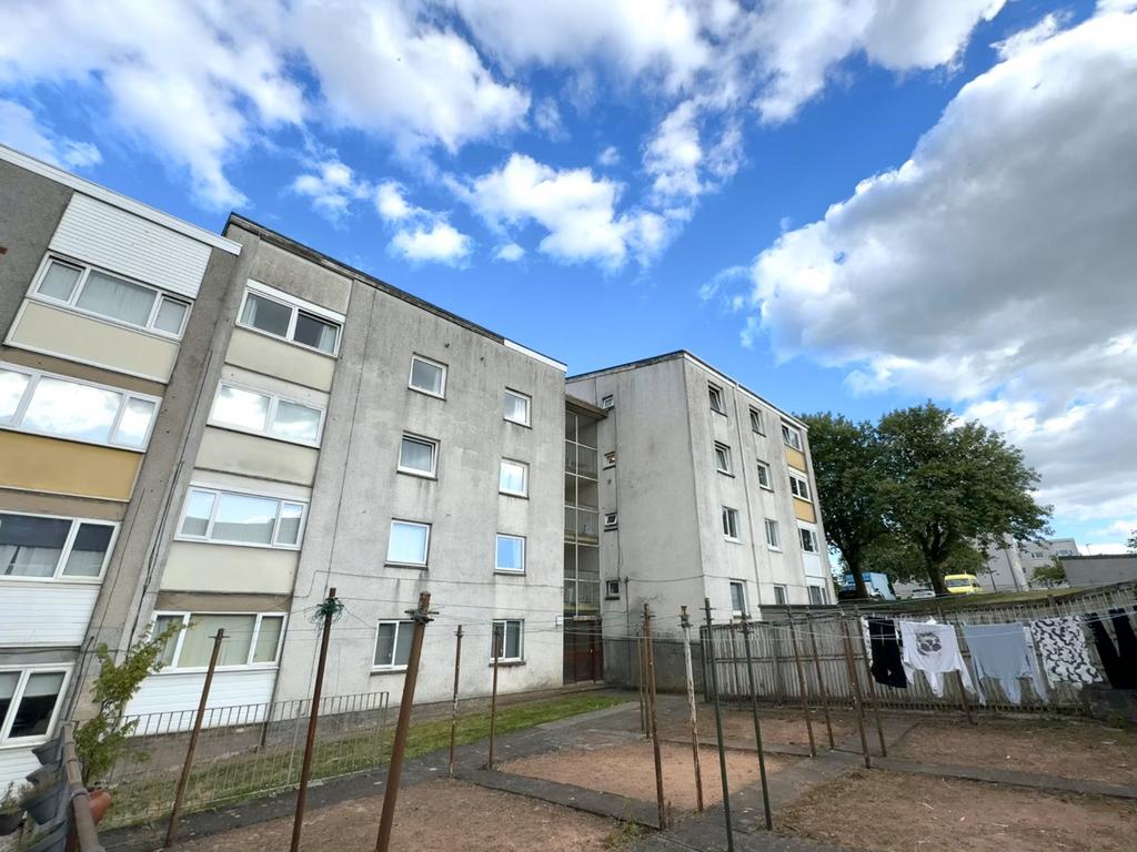Waverley, East Kilbride, G74 2 bed flat - £750 pcm (£173 pw)