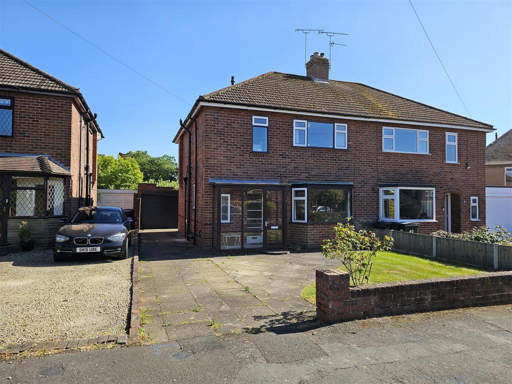 Meadow Road, Albrighton 3 bed semi-detached house - £325,000