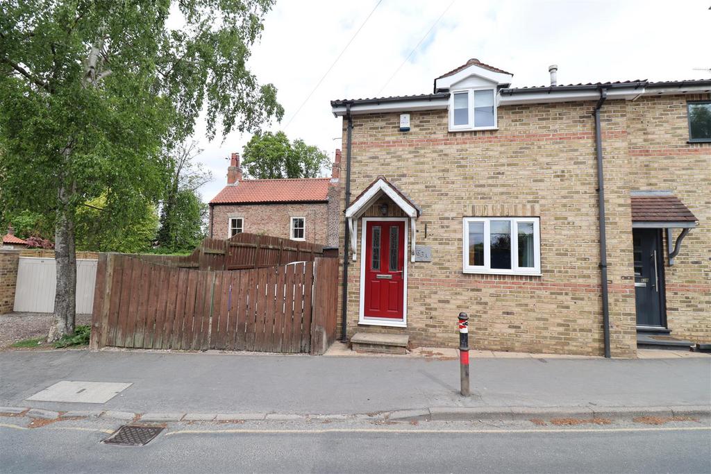 London Street, Pocklington 2 bed semi-detached house for sale - £210,000