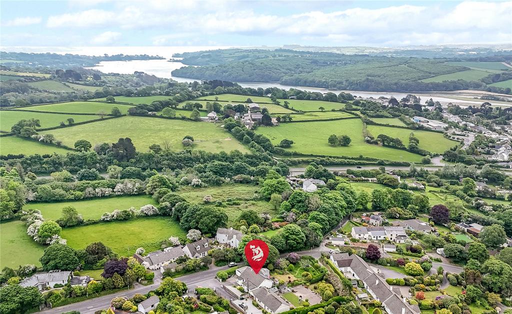 Old Carnon Hill, Carnon Downs, Truro... 3 bed bungalow for sale - £575,000