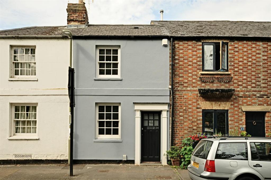 Hart Street 1 bed house - £2,050 pcm (£473 pw)