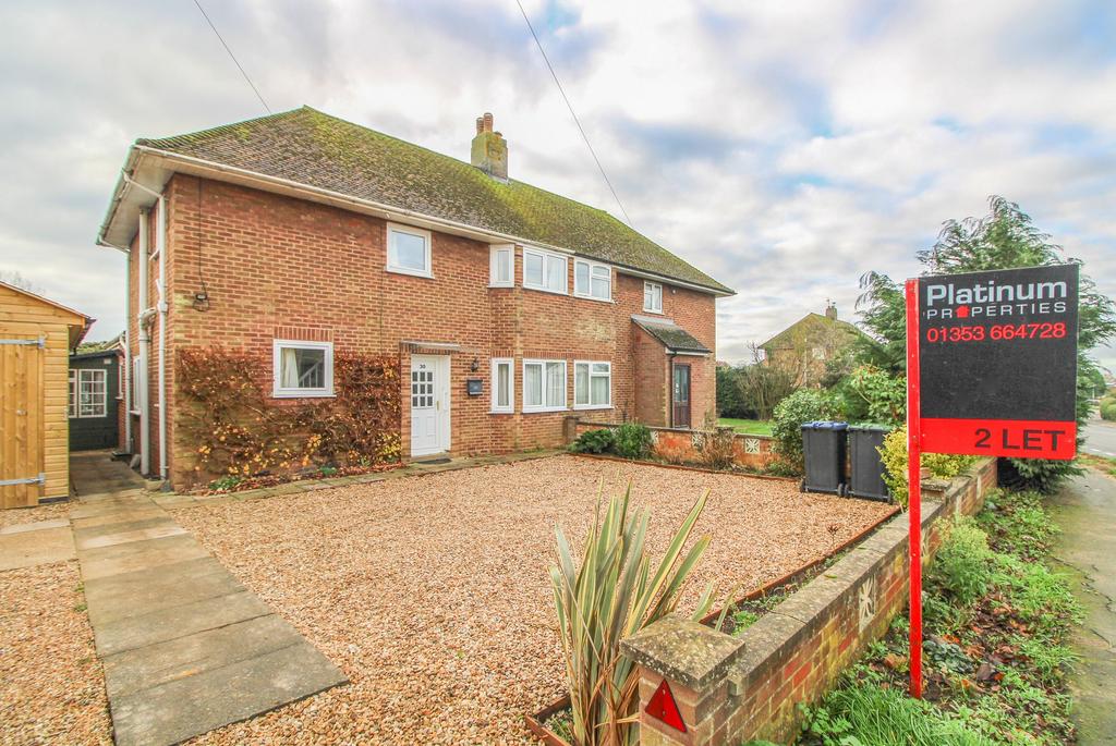 Duck Lane, Haddenham, CB6 3 bed semi-detached house to rent - £1,300 ...