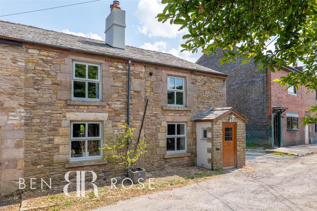 Livesey Fold, Withnell, Chorley 3 bed semi-detached house for sale - £ ...
