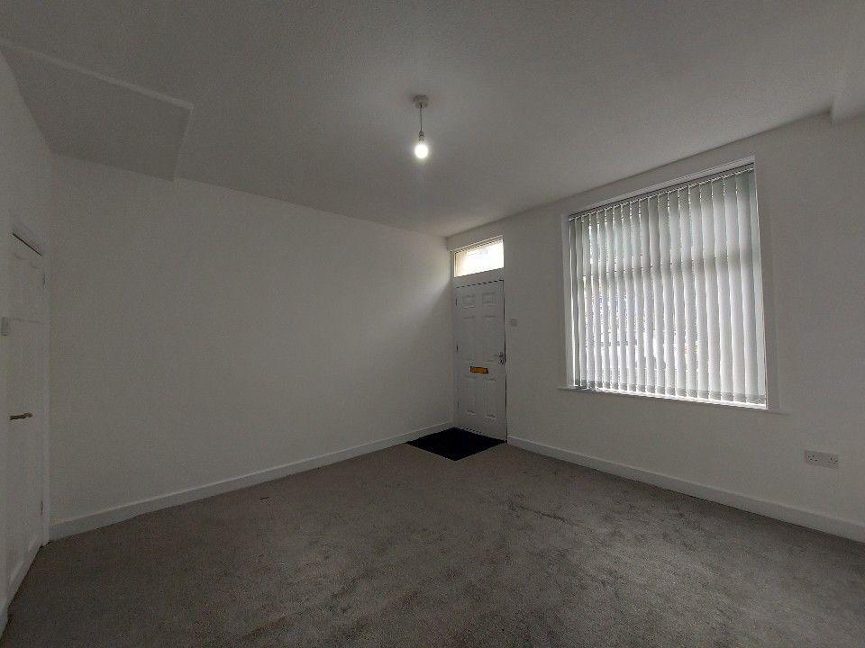 Gannow Lane, Burnley BB12 2 bed terraced house - £580 pcm (£134 pw)