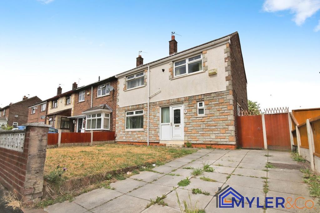Derwent Road, Widnes, WA8 4 bed end of terrace house for sale - £195,000