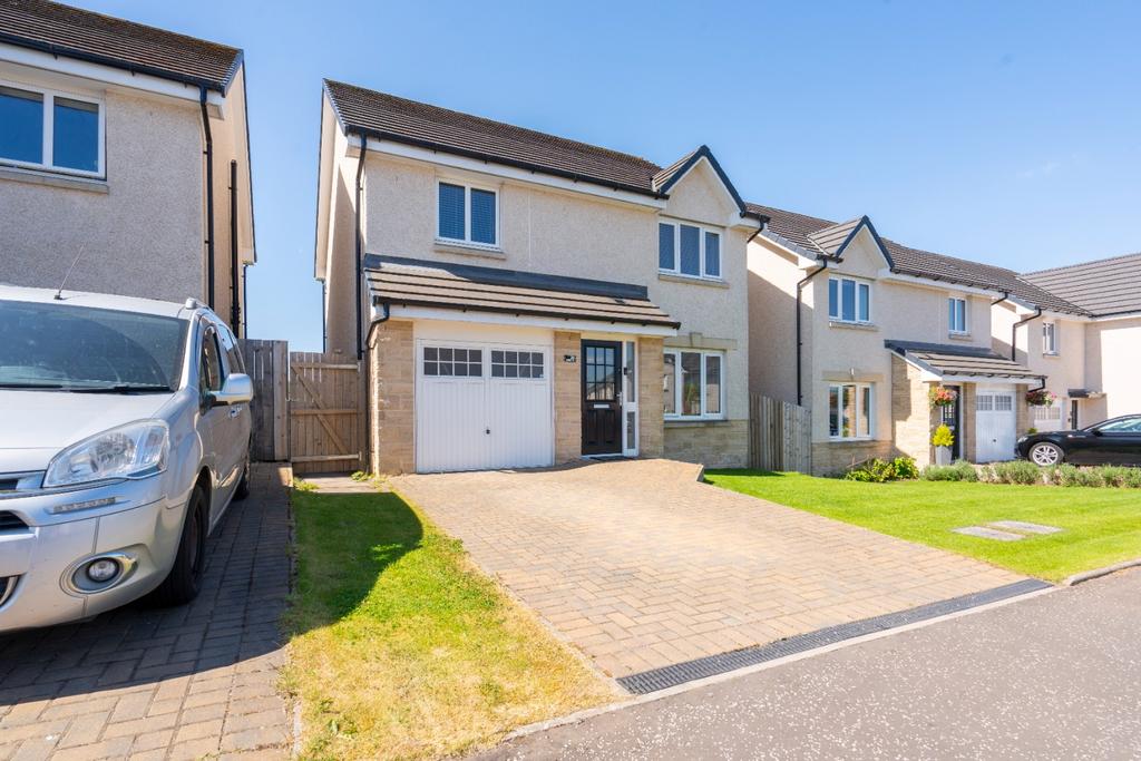 Mossend View, West Calder, West... 3 bed detached house - £285,000