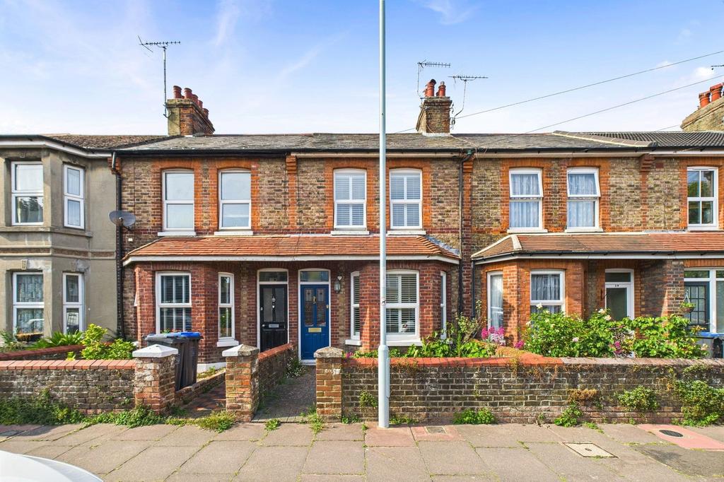 Southfield Road, Worthing BN14 9EH 2 bed terraced house - £375,000