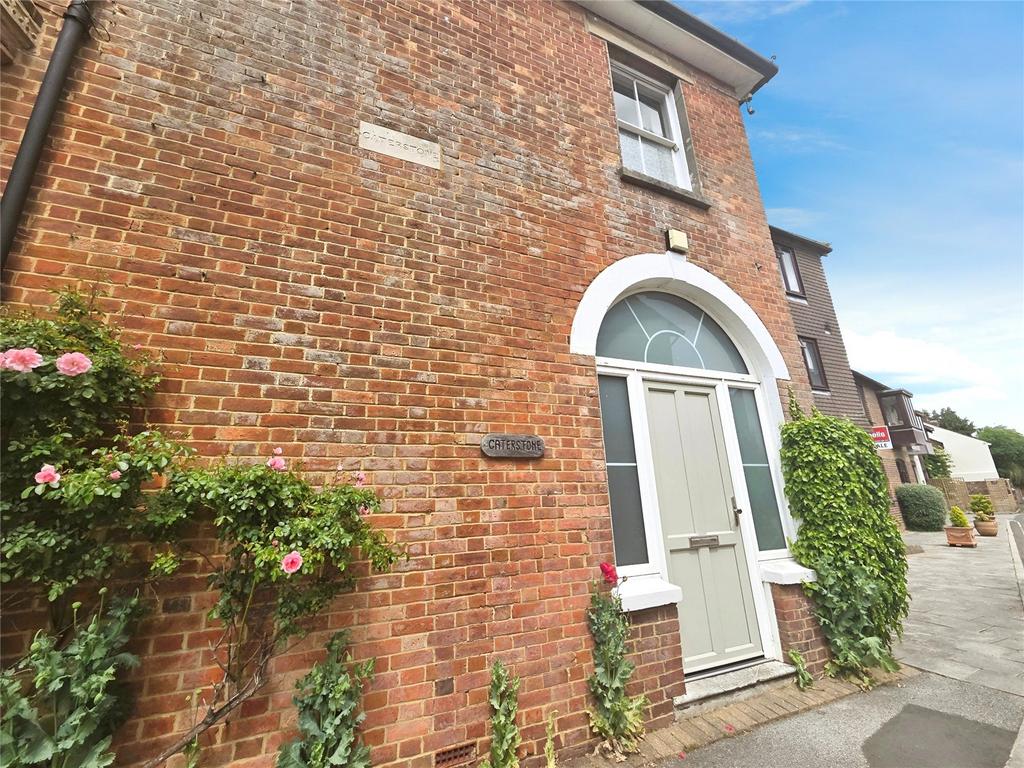 Chapel Lane, Wimborne, Dorset, BH21 1 bed apartment - £895 pcm (£207 pw)