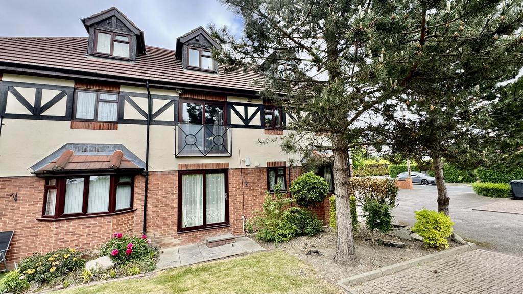 Flat 1, Lime Tree Court, West Park... 2 bed apartment for sale - £163,950