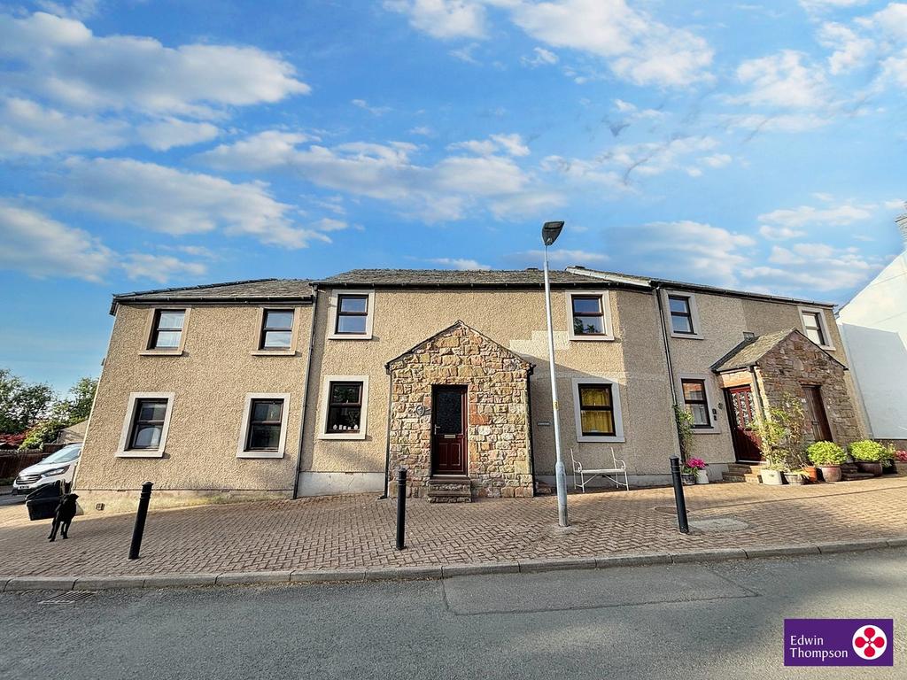 4 Smithy Court, Greystoke, Penrith, CA11 2 bed flat for sale - £180,000