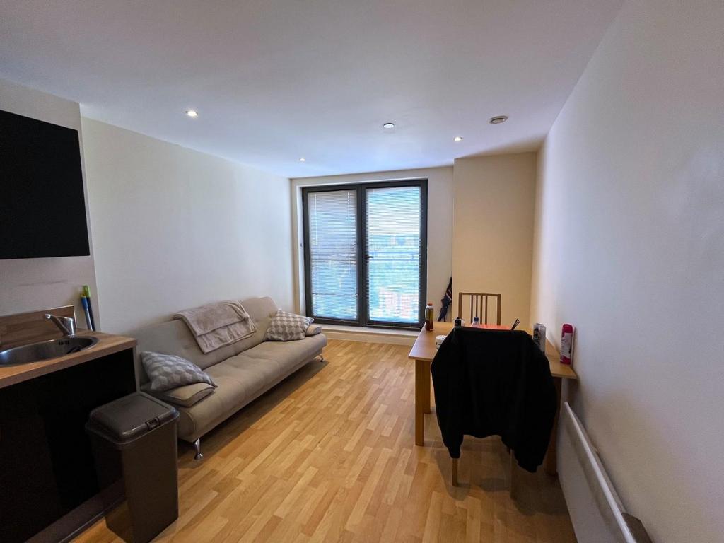 Echo Central, Cross Green Lane, Leeds 1 bed duplex to rent - £800 pcm ...