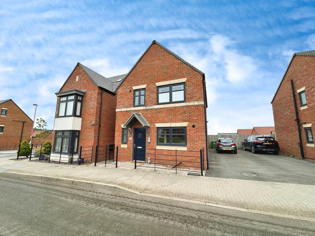 Proctor Avenue, Telford TF4 3 bed detached house for sale - £295,000
