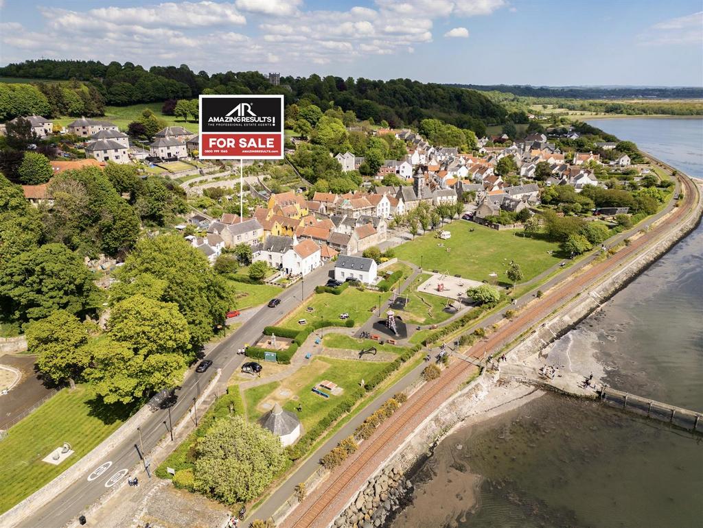 West Green, Culross KY12 4 bed detached house for sale - £550,000